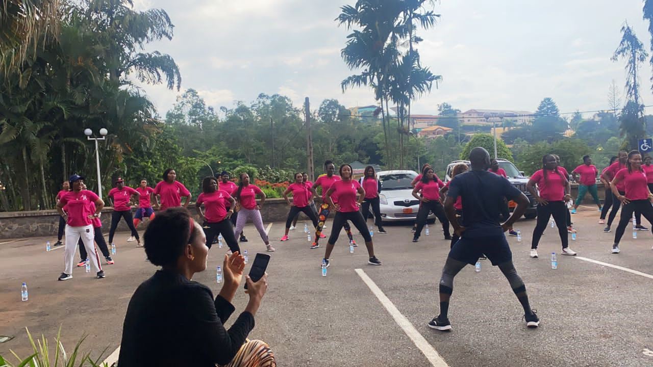 Octobre Rose : Les femmes de la CSPH arborent le ruban rose – Africa Excellence